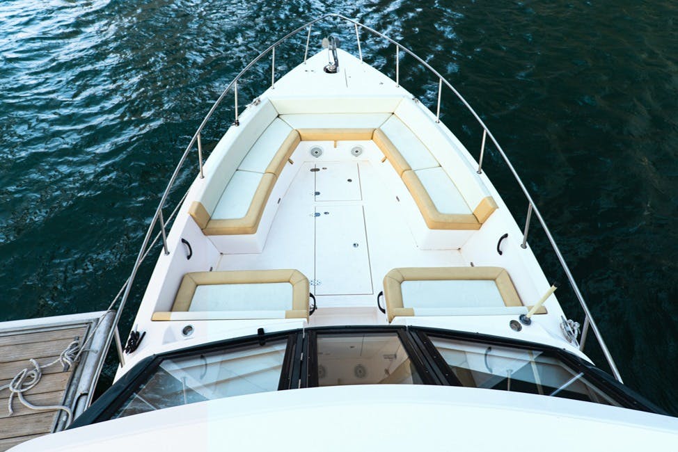 Dubai Marina: 36-Ft Yacht Charter - Thunder Tickets