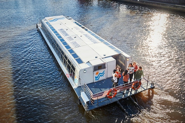Melbourne: Passeio de barco ao pôr do sol | Reserve online