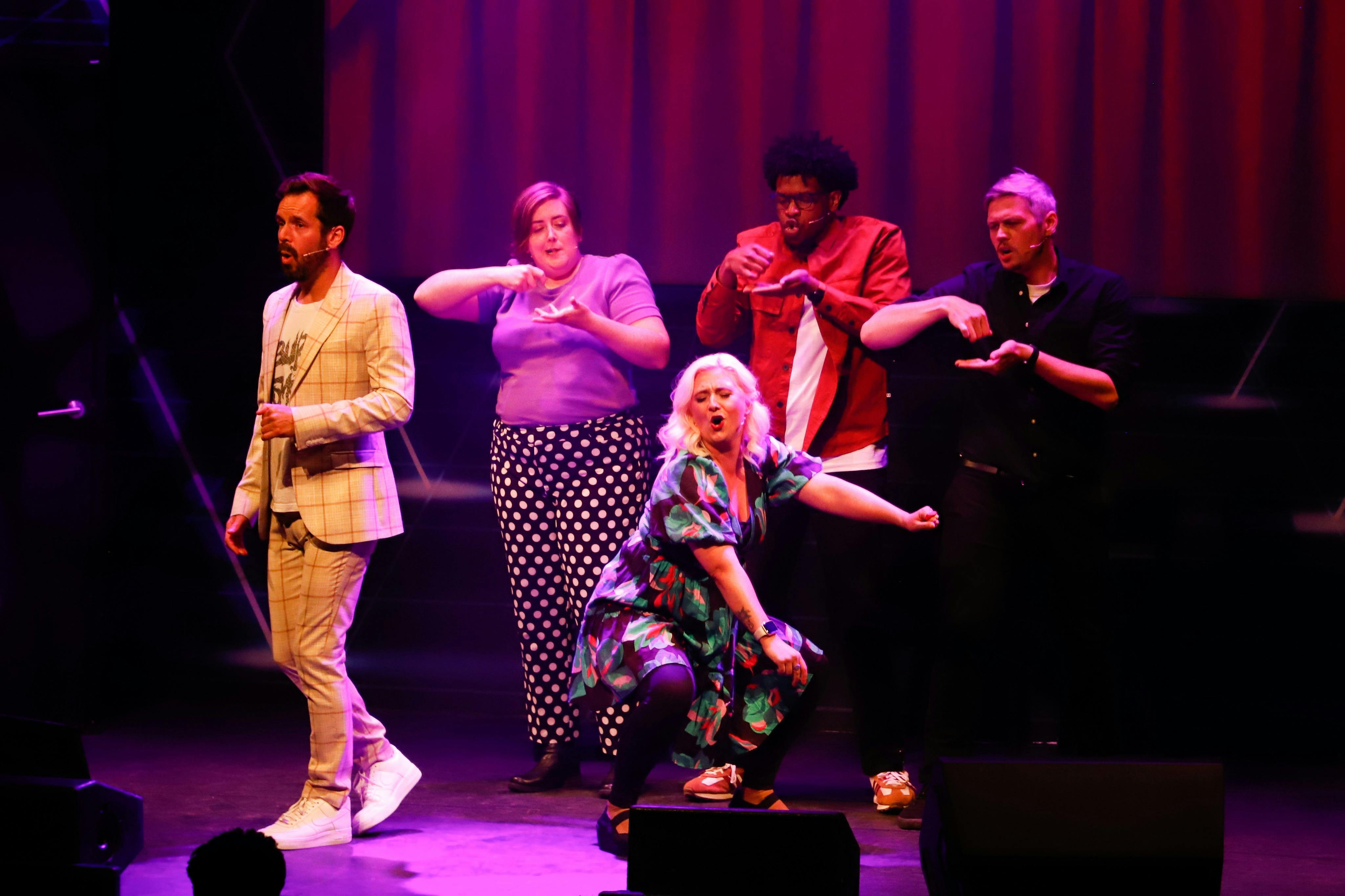 Boom Chicago: Ein Schuss Improvisation Tickets | Tiqets