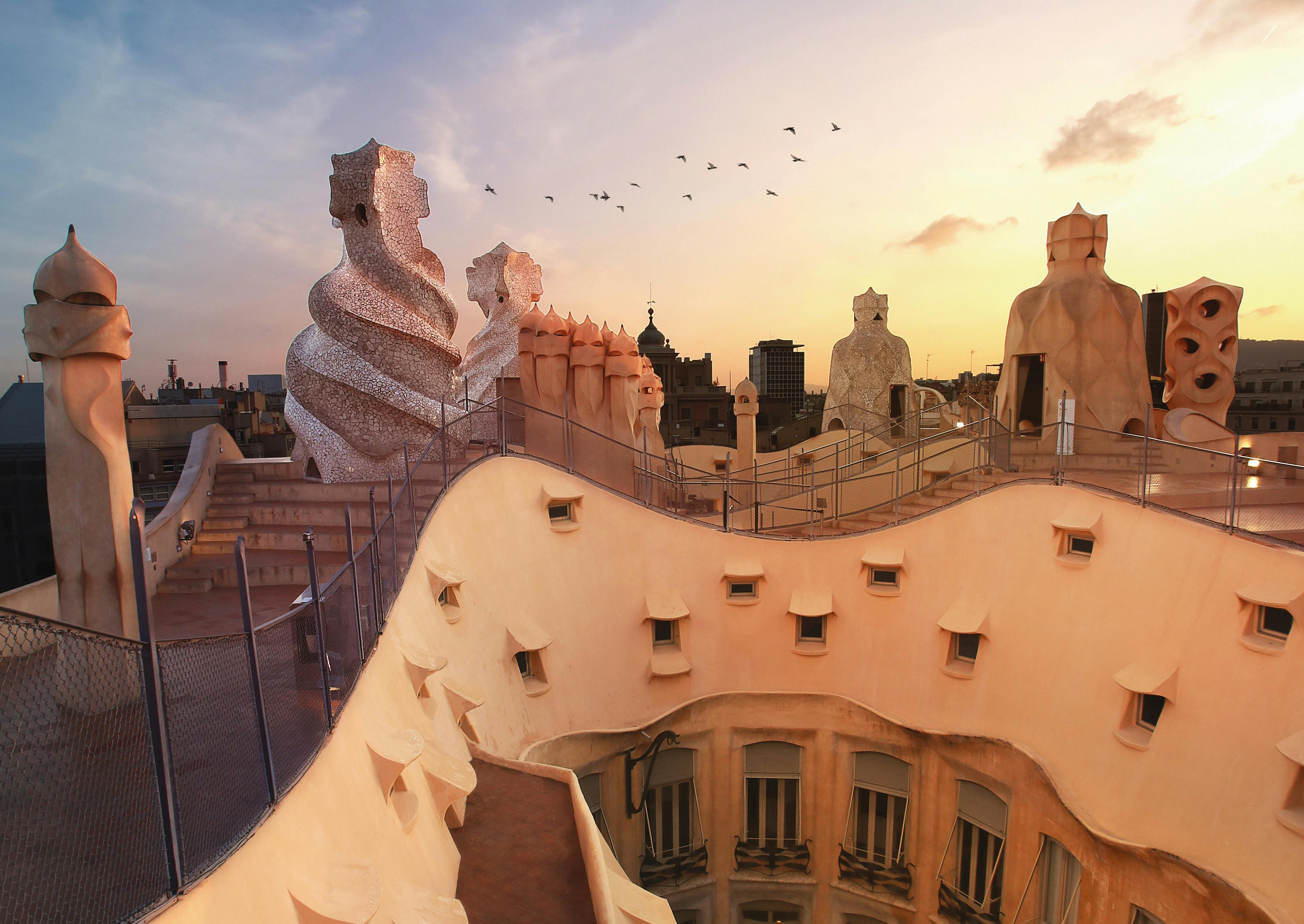 La Pedrera Esencial: Sin colas + Audioguía | I Need Tours