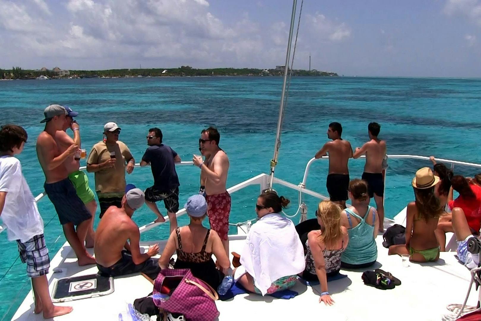 Premium Catamaran Tour to Isla Mujeres Tickets | Tiqets