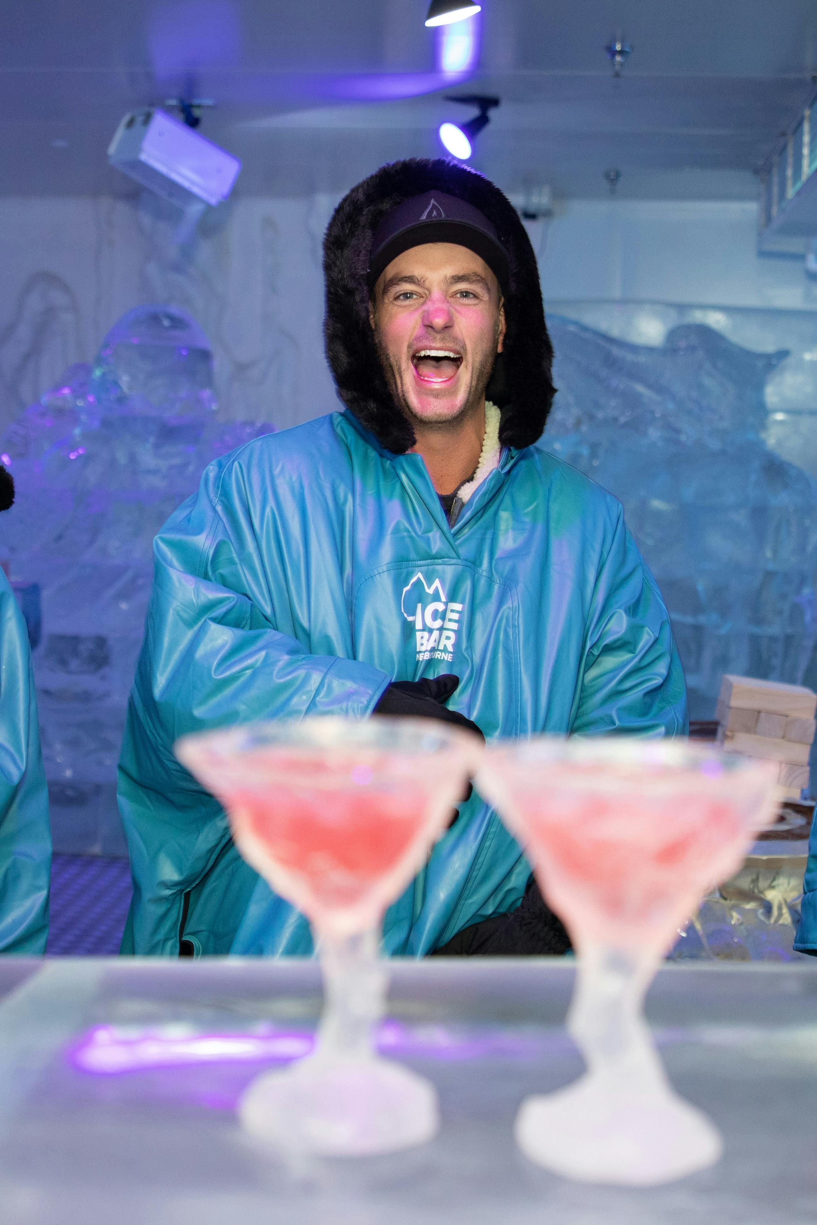 IceBar Surfers: Entry Ticket + Drink | Tiqets