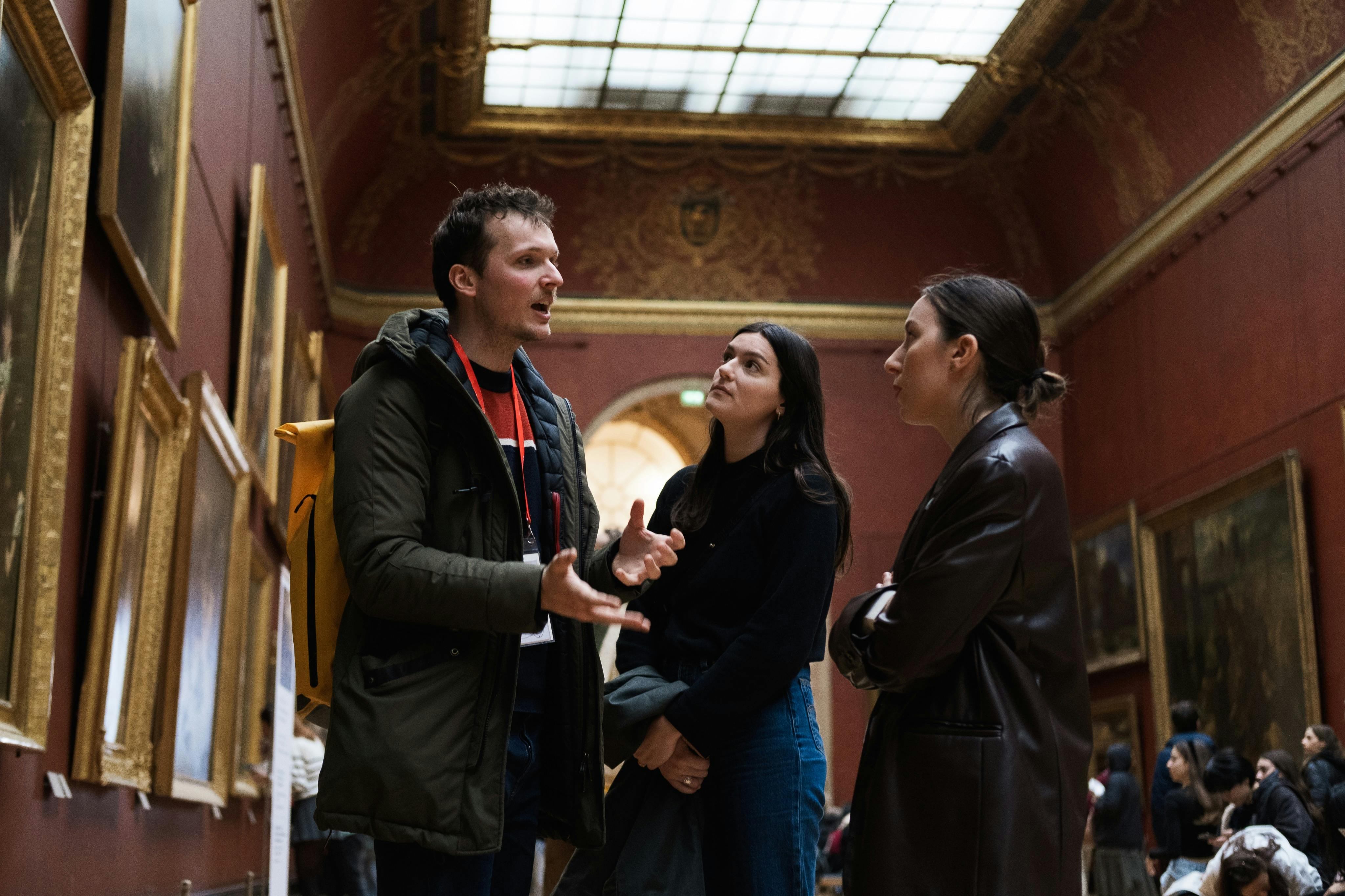 Palace of Versailles: Guided Tour + Louvre Museum: Semi-Private Guided Tour