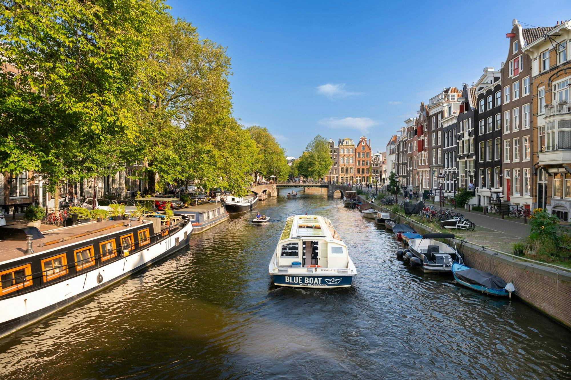 Moco Museum Amsterdam: Entry Ticket + Amsterdam: Canal Cruise + Rijksmuseum