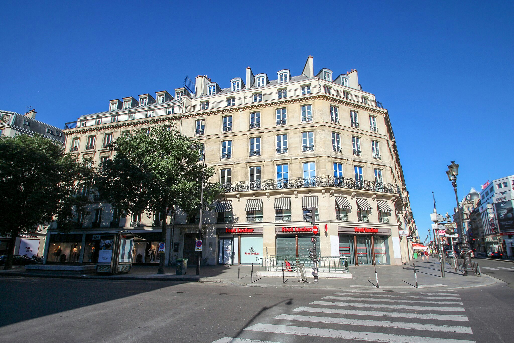 Things to do near Rue de Rivoli