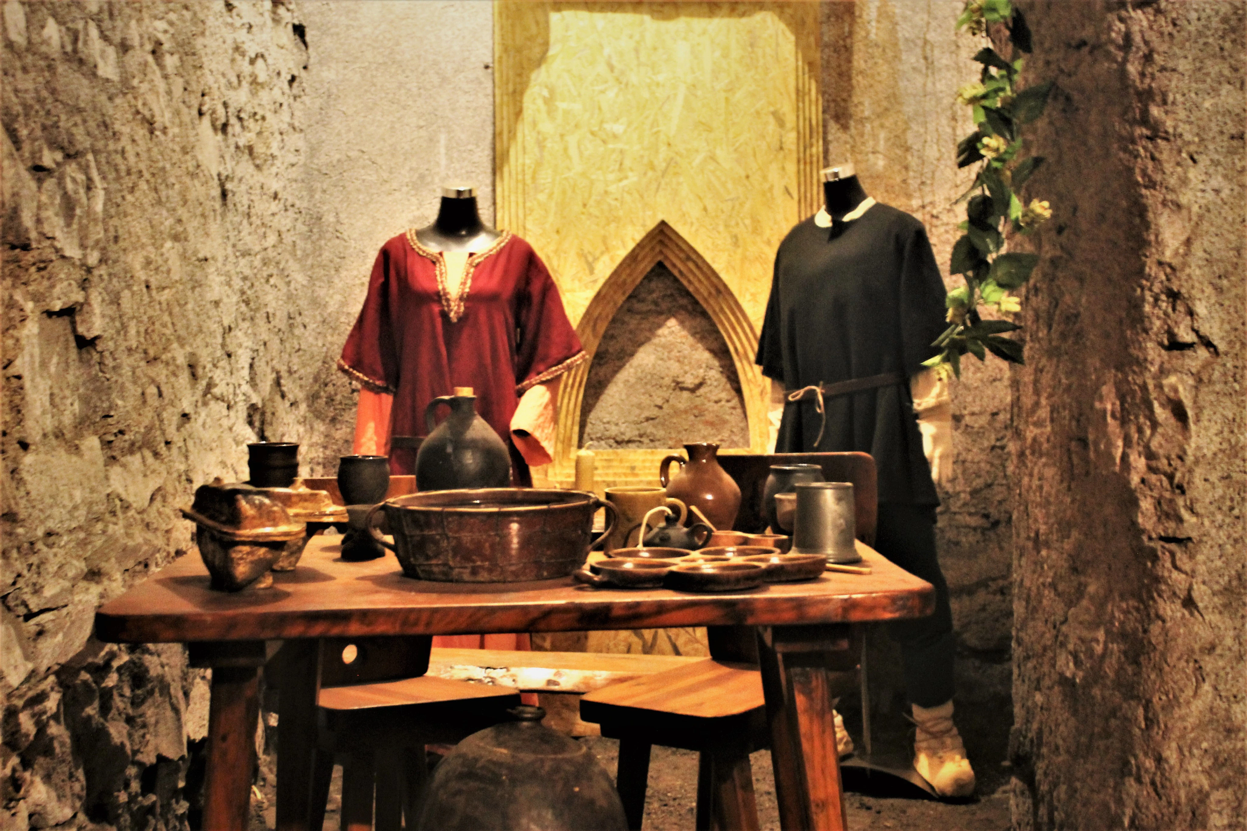 Book your Prague Ghost Tours online