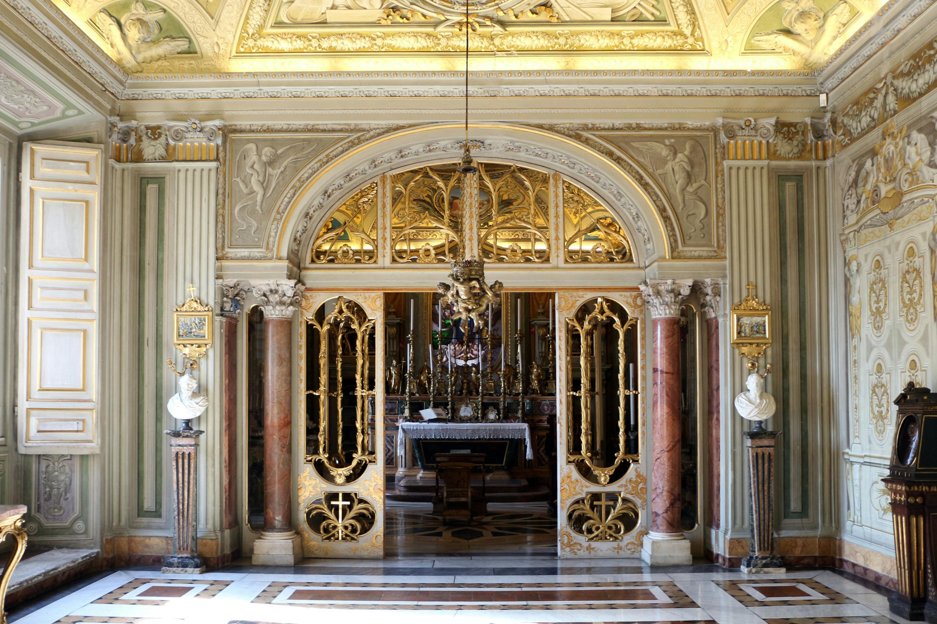 Patrizi Montoro Palace & Doria Pamphilj Gallery: Entry