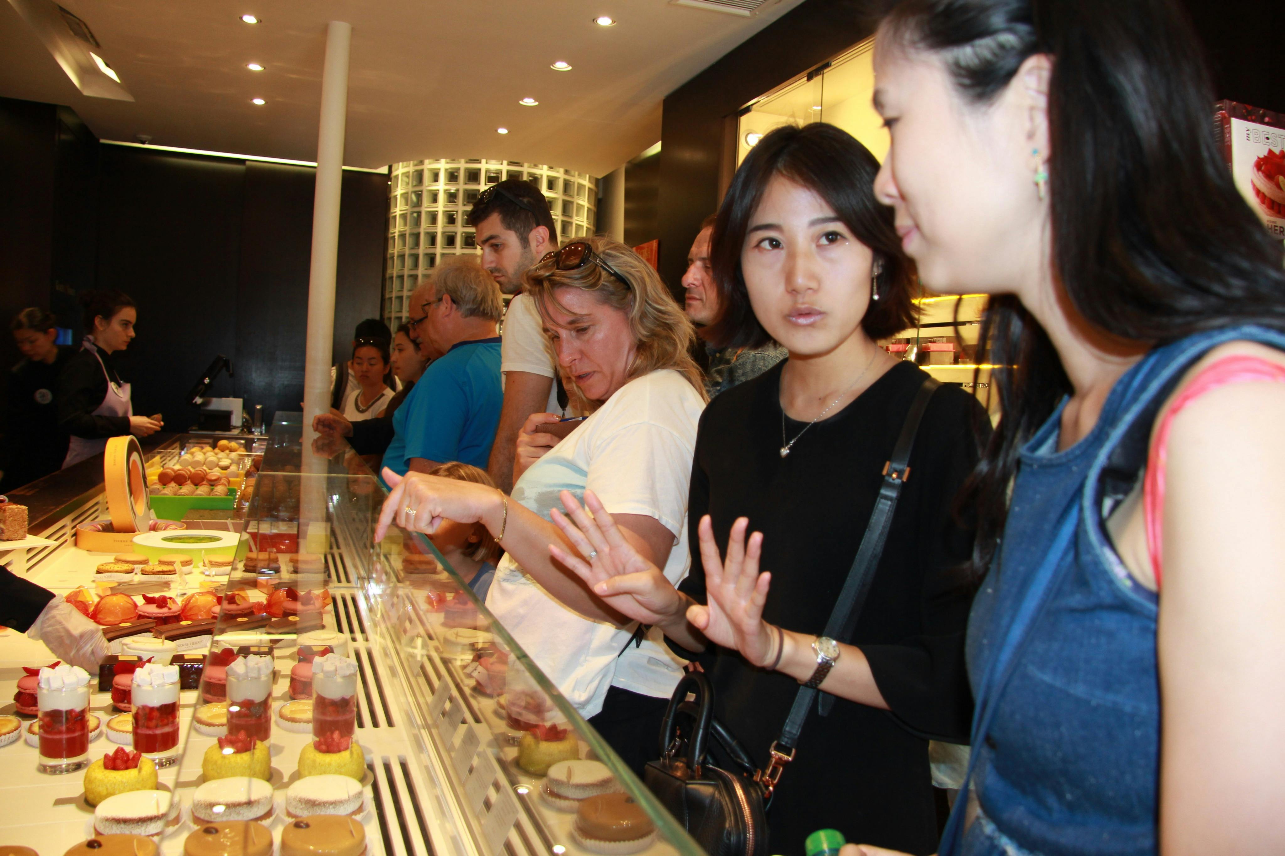 Paris: Pastry & Chocolate Tasting Tour Tickets