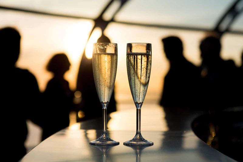 Brighton i360 : Sky Bar 360 + Coupe de champagne | Réservez en ligne