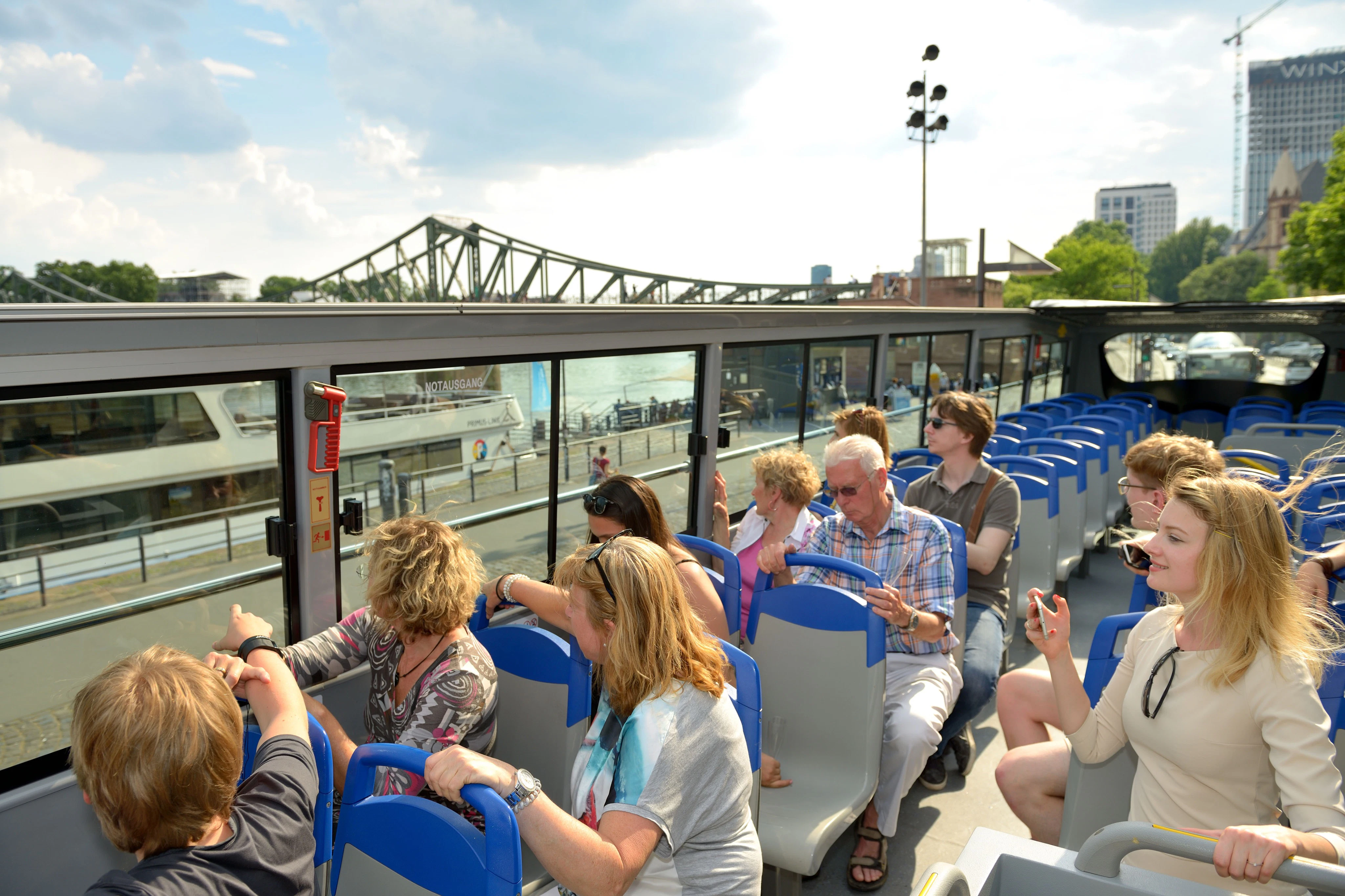 Book your Frankfurt Bus Tours online