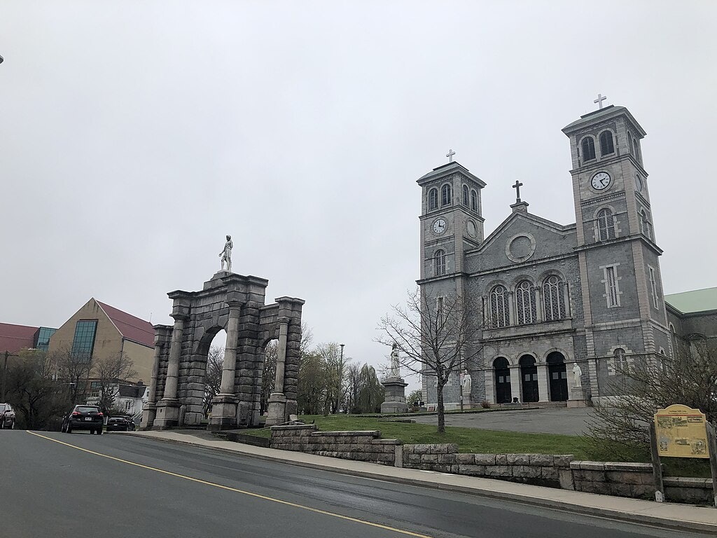 洗礼者ヨハネ大聖堂, サバンナ | Book Tickets, Tours & More