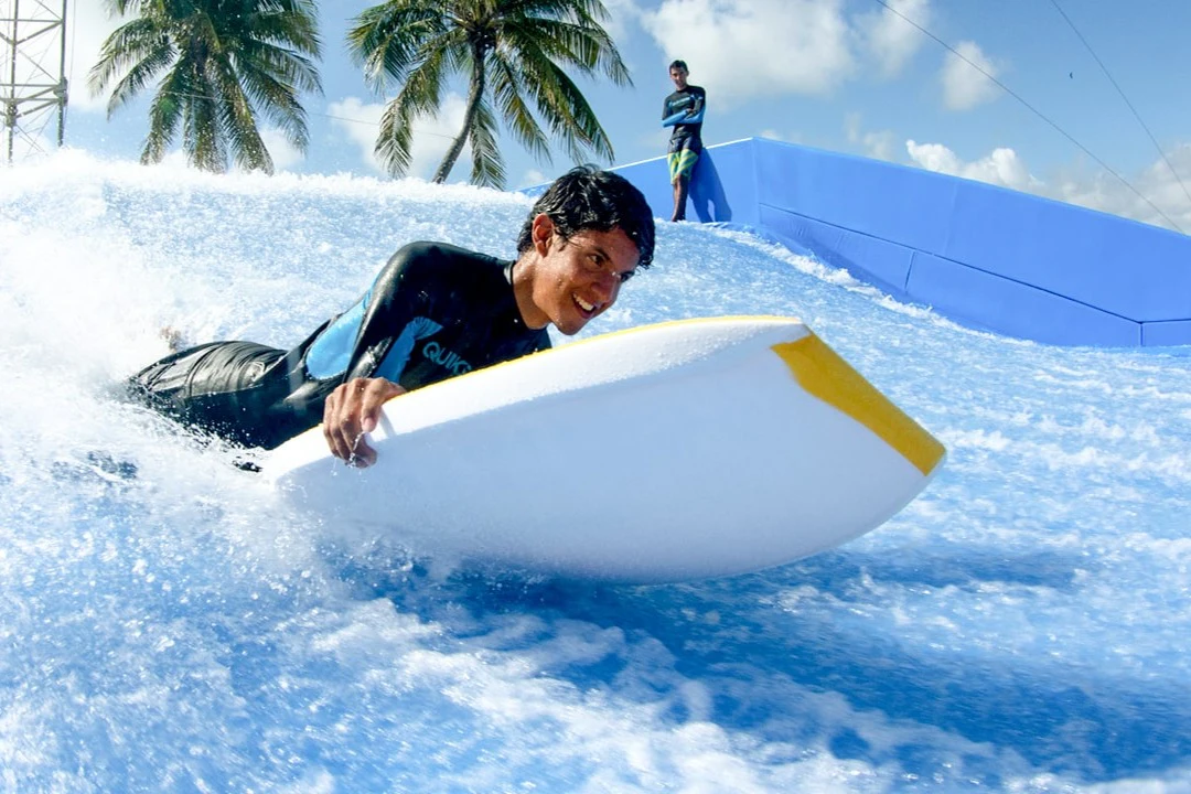 Reserva tus Deportes Acuáticos en Cancún online