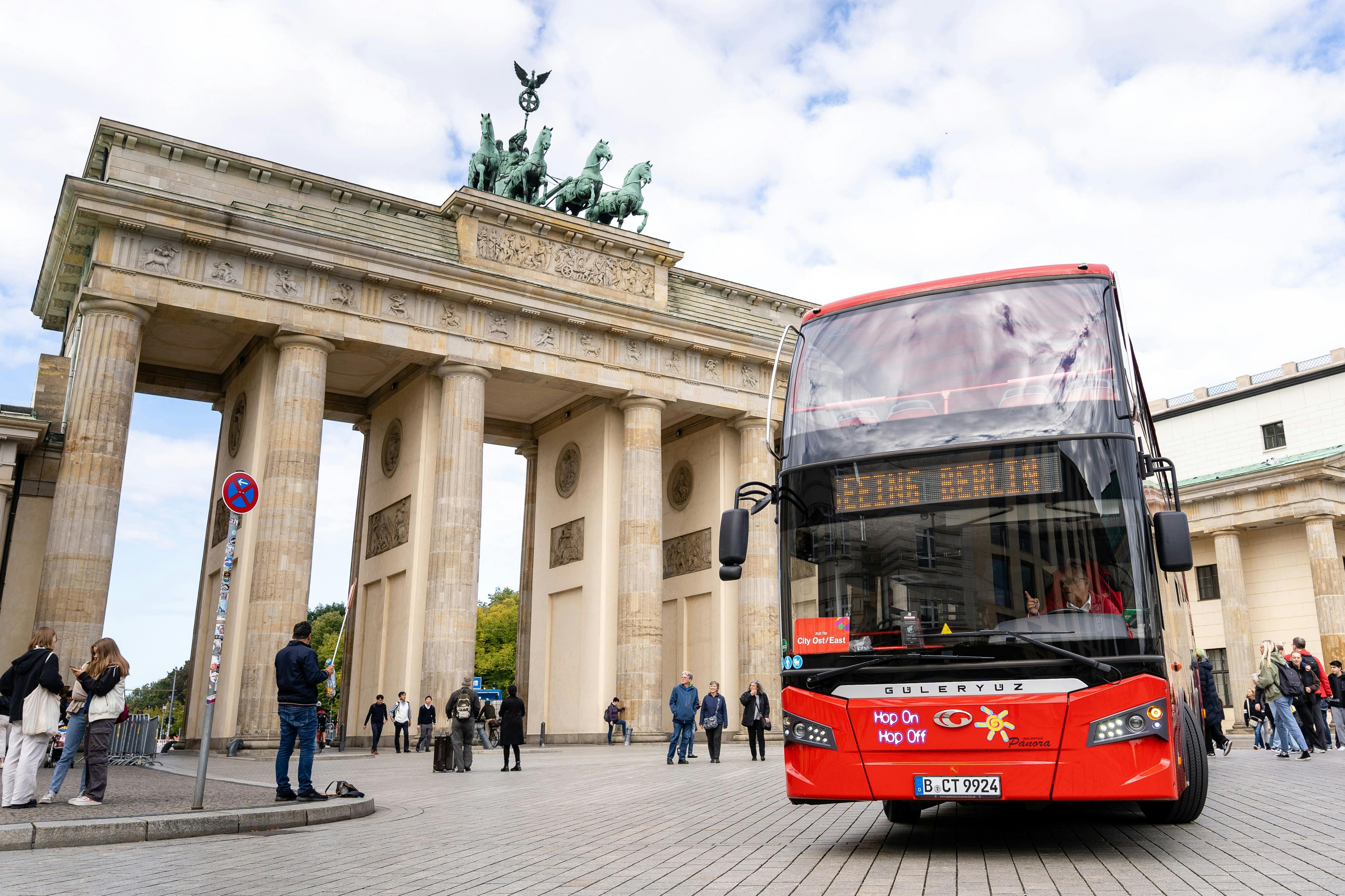 Berlijn: Hop-on Hop-off Bus Tour + SEA LIFE Entree