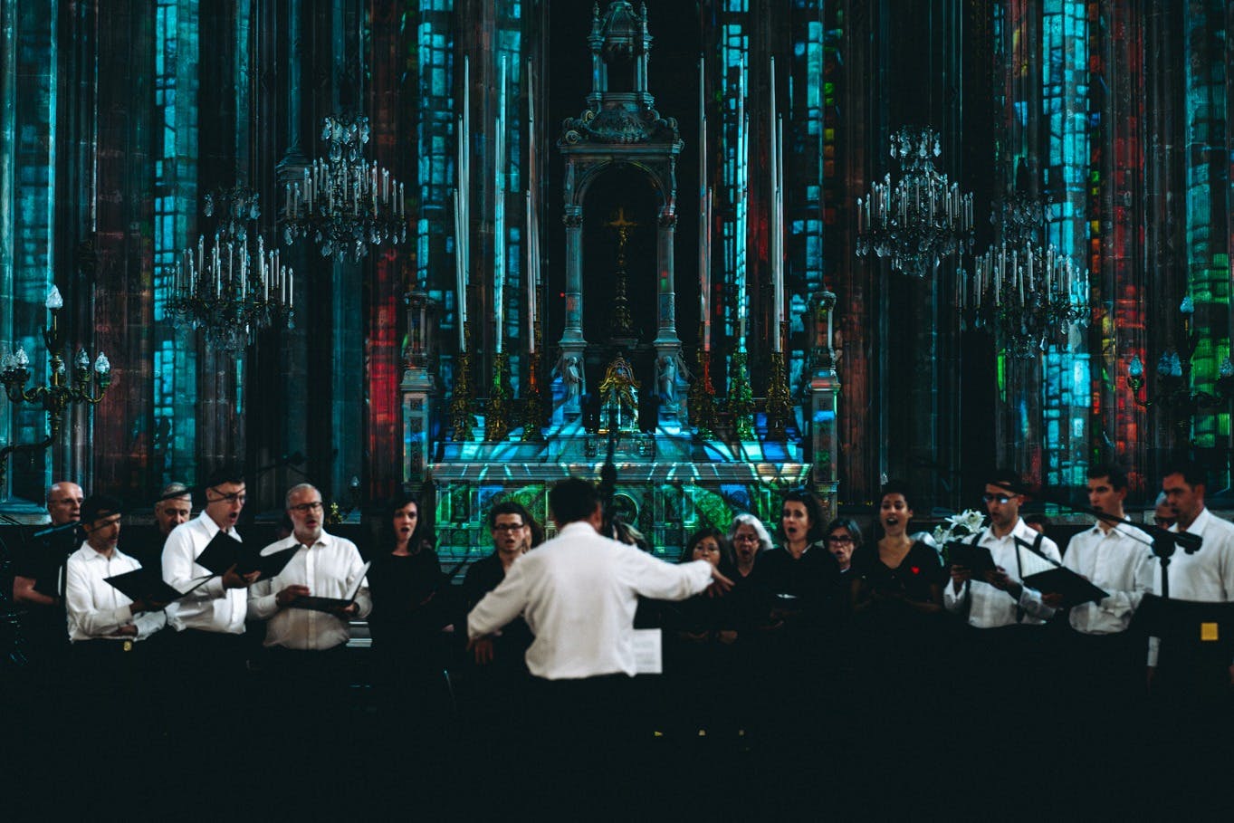 Luminiscence Paris: Immersive Light Experience