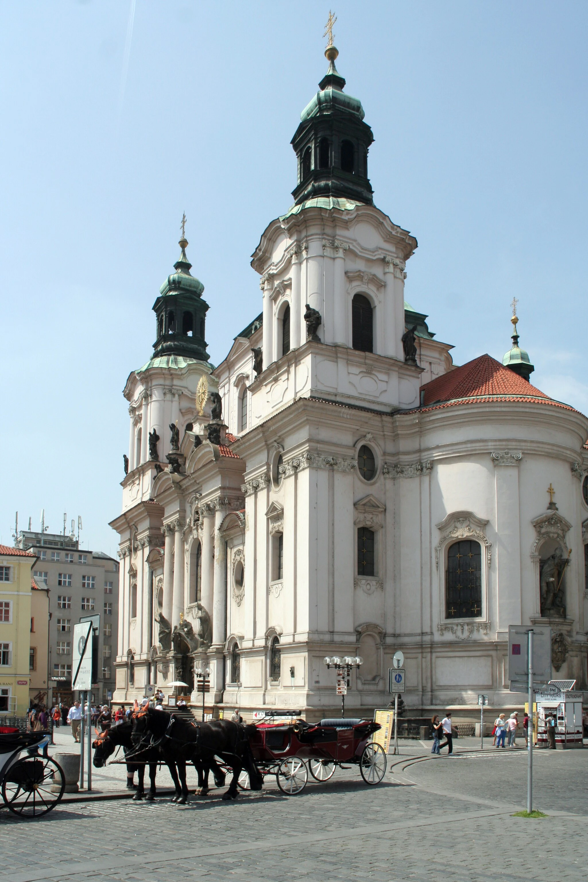 Église Saint-Nicolas, Prague | Réservez des billets, des visites et ...