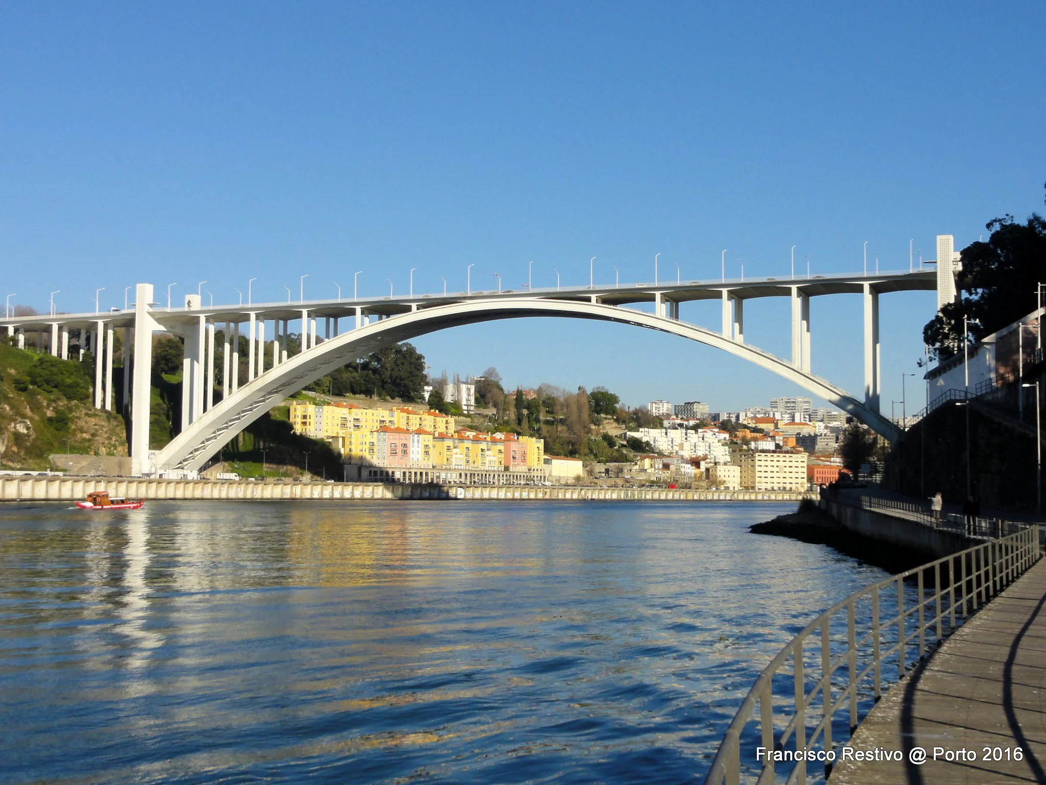 Ponte da Arrábida, Porto | Reserve bilhetes, tours e muito mais