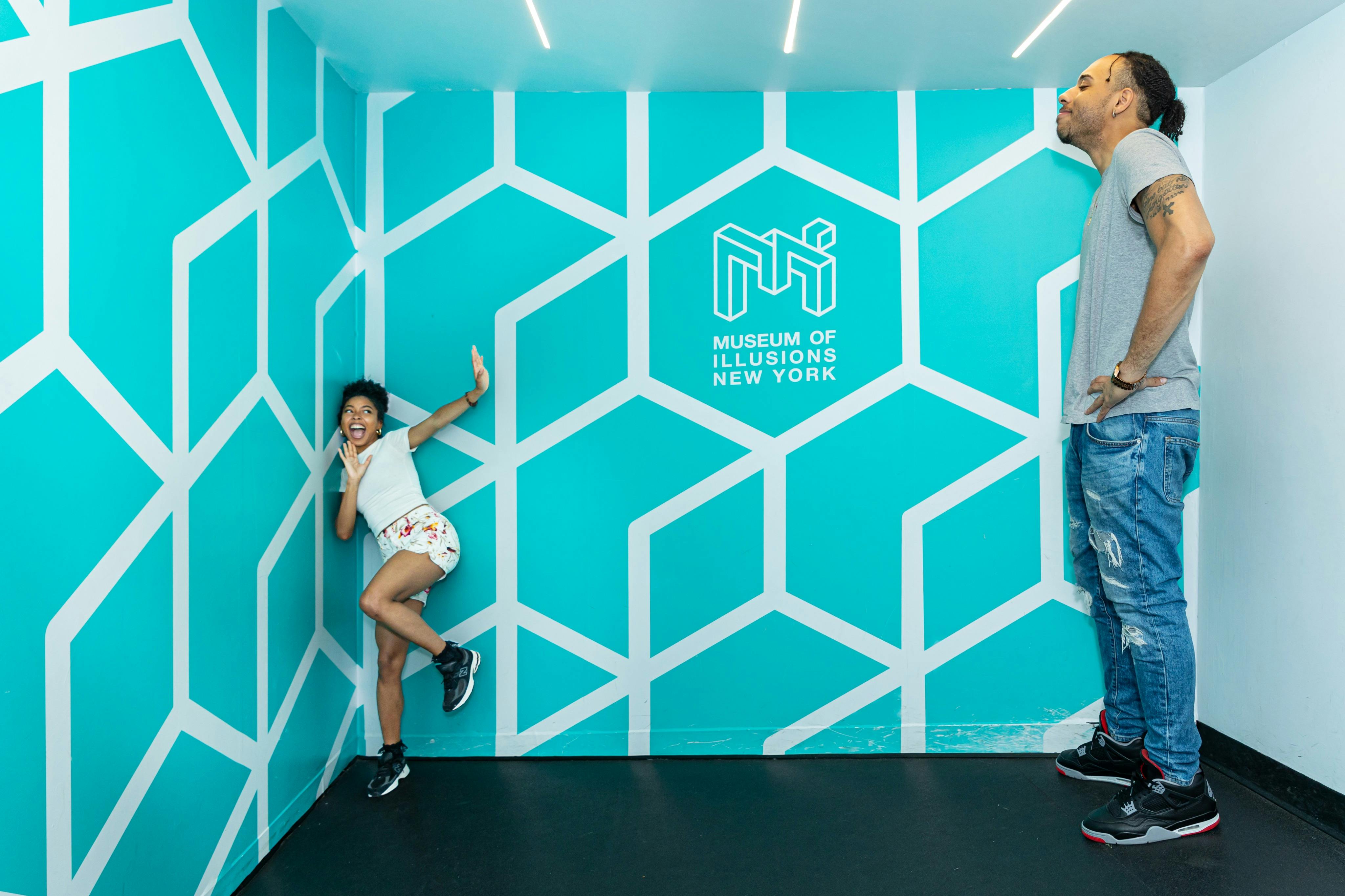 Edge NYC: Entry Ticket + Museum of Illusions New York