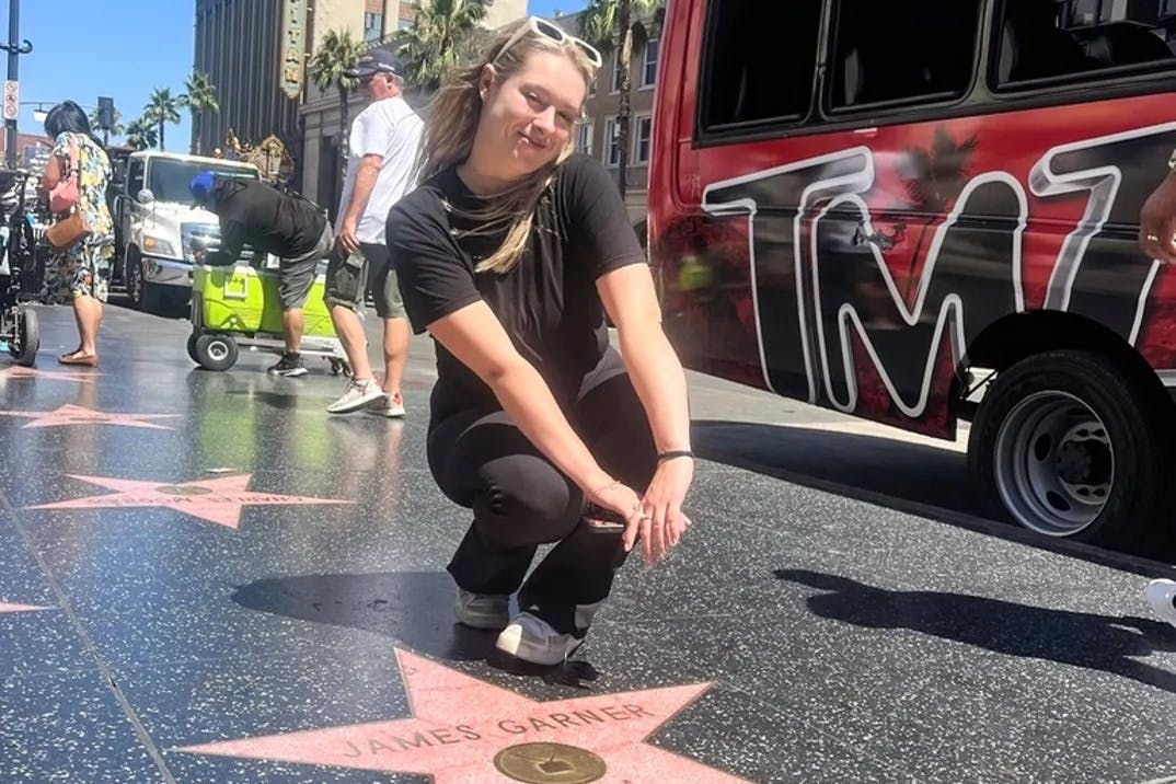 Los Angeles: TMZ Selfie Tour Tickets | Tiqets