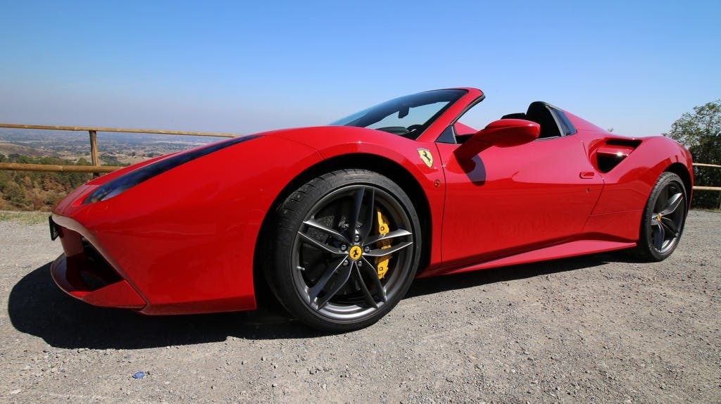 Testovací jízda Ferrari - Ferrari F488 Pista | Tiqets