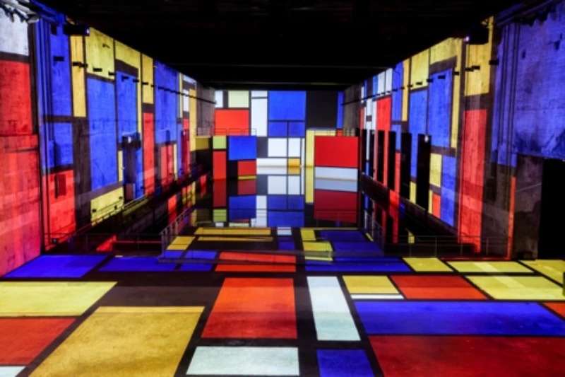 Exhibition: Mondrian, the Architect of Color, Les Bassins des Lumières ...