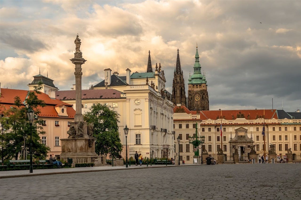Prague Castle & Lesser Town: Guided Walking Tour