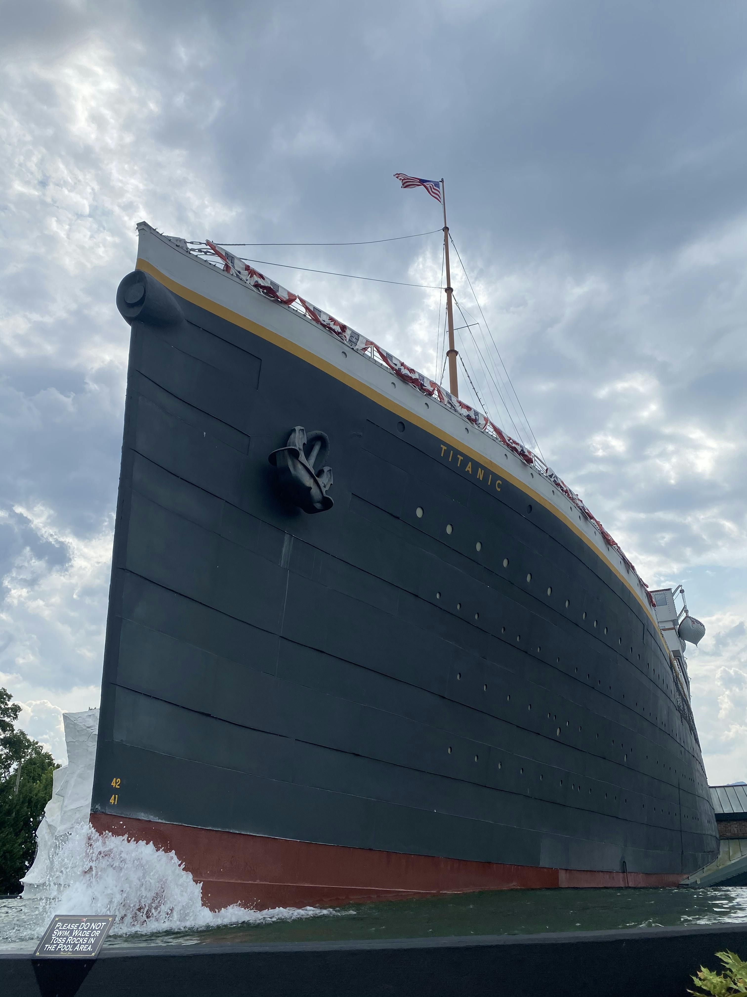 Entradas para Titanic Museum Attraction - Pigeon Forge | Tiqets.com