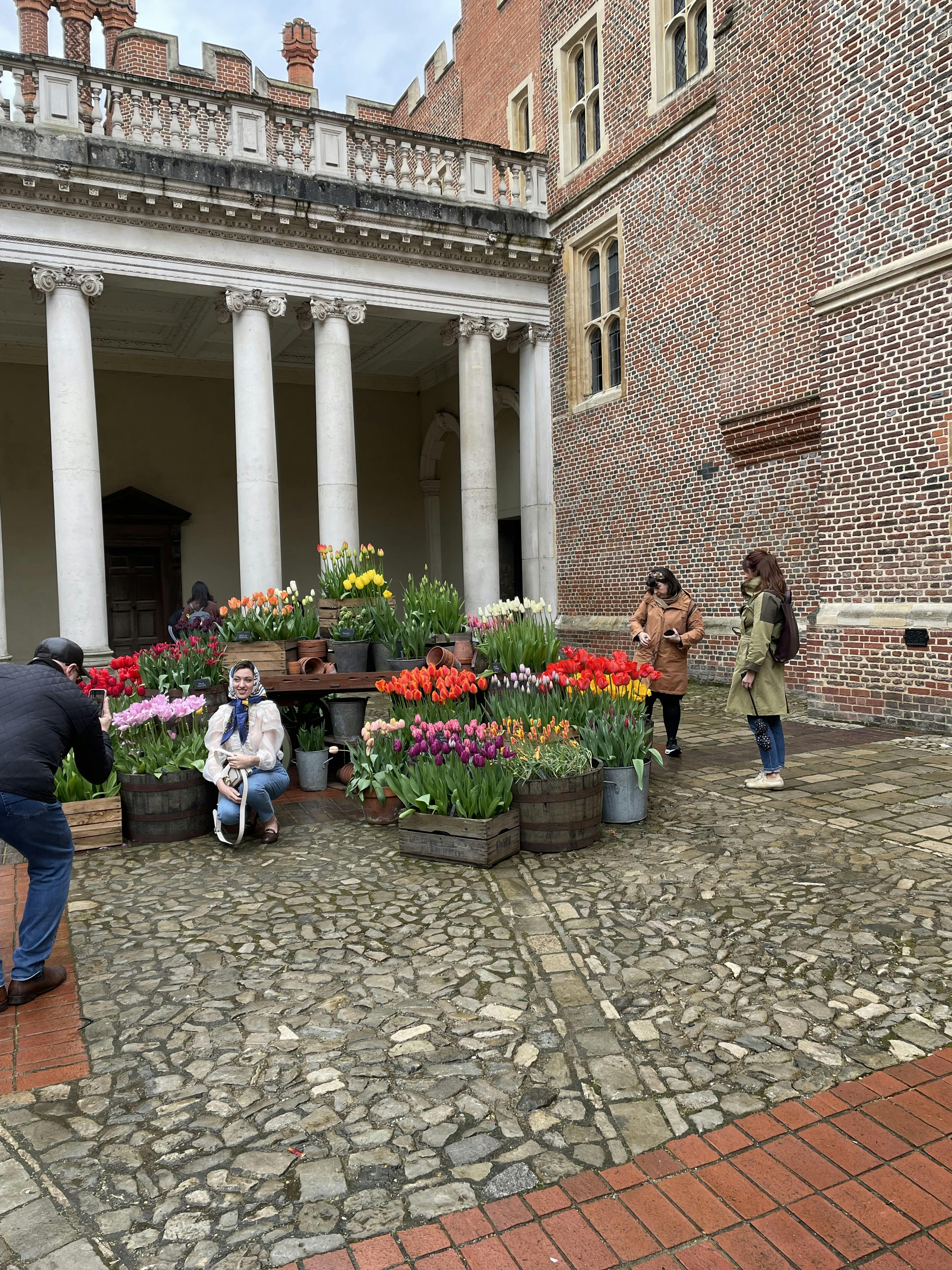 Hampton Court Palace, Gardens & Maze Tickets