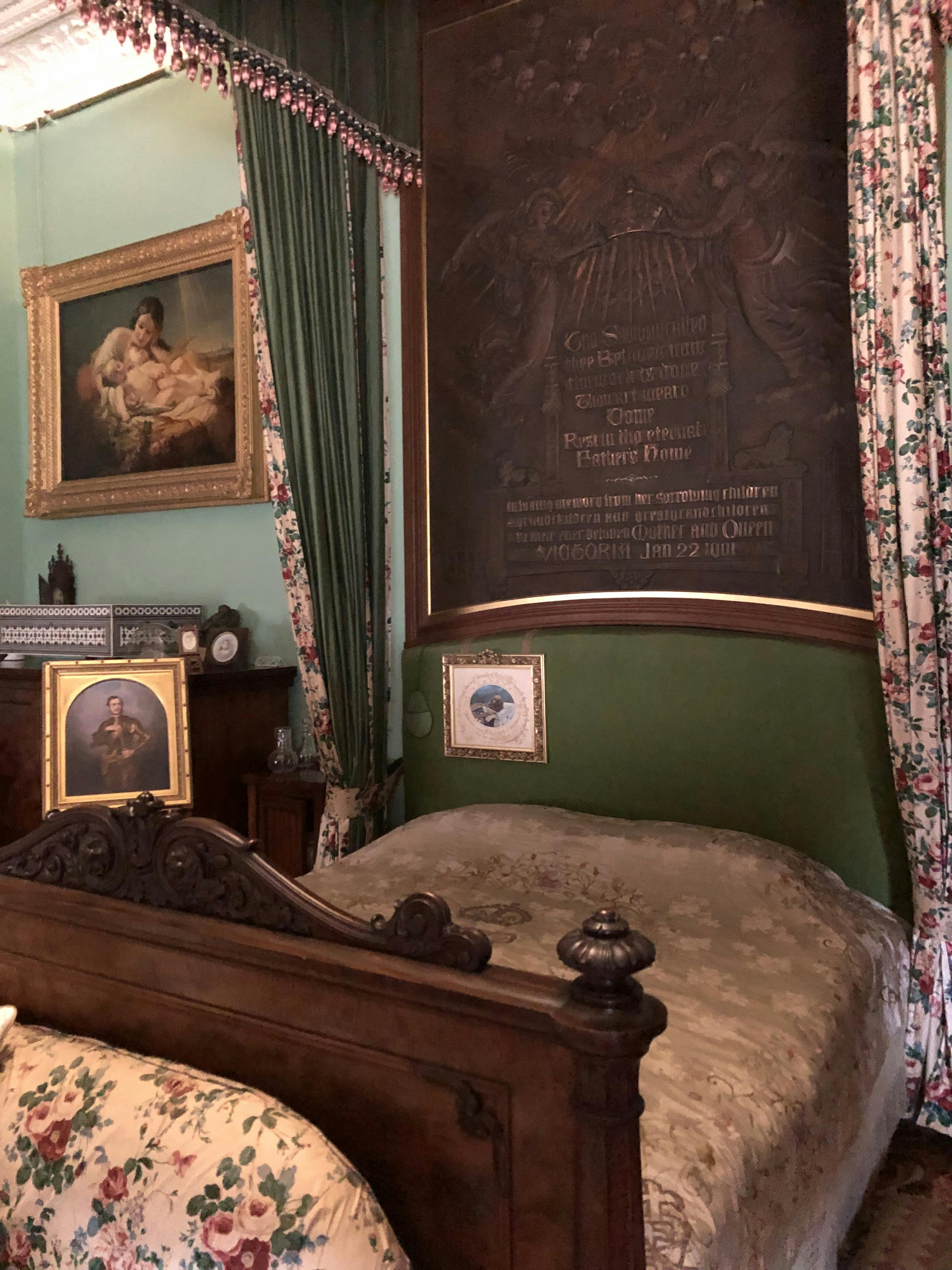 Osborne House + Carisbrooke Castle