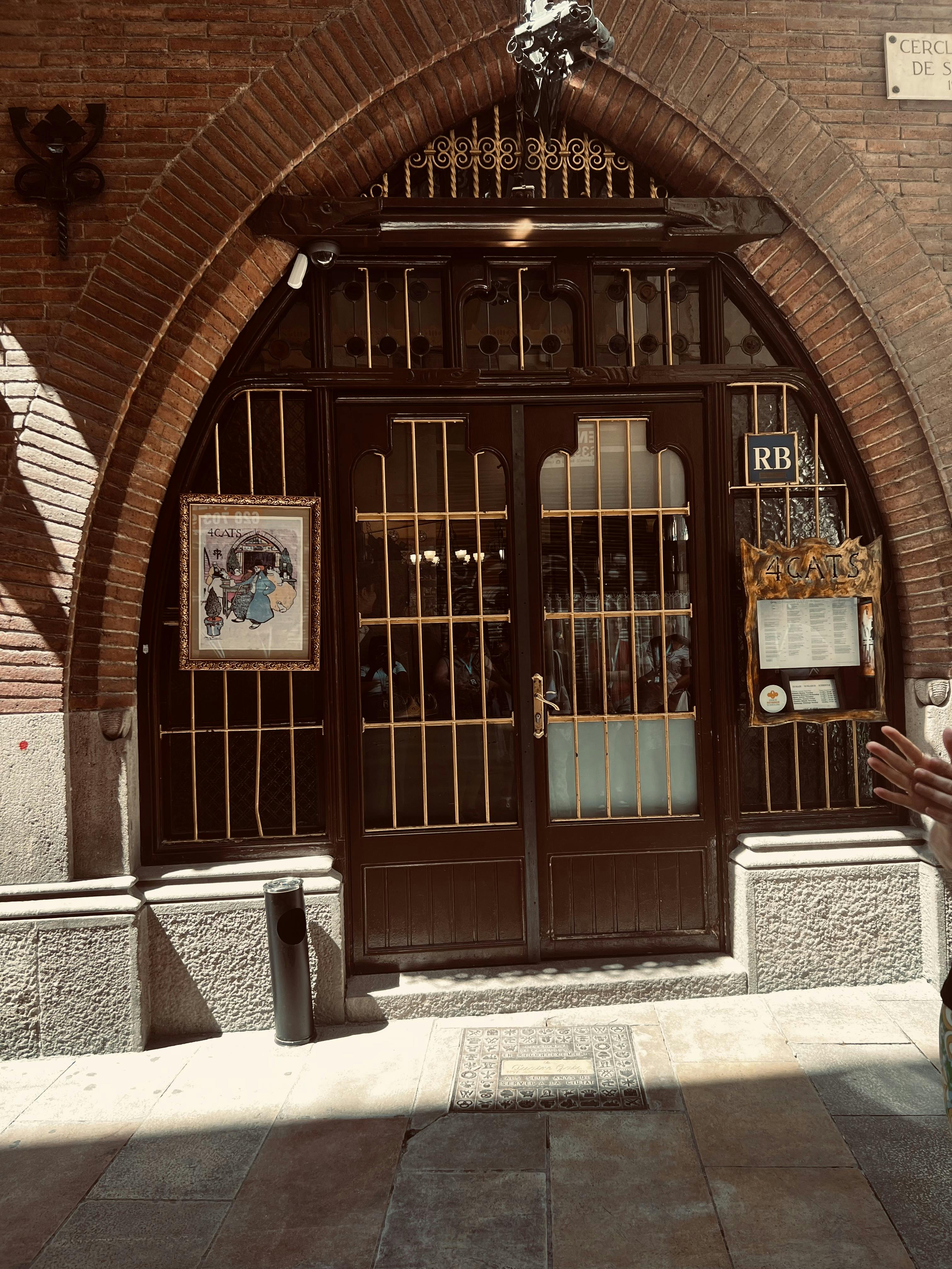 Picasso Walking Tour & Picasso Museum | Tiqets