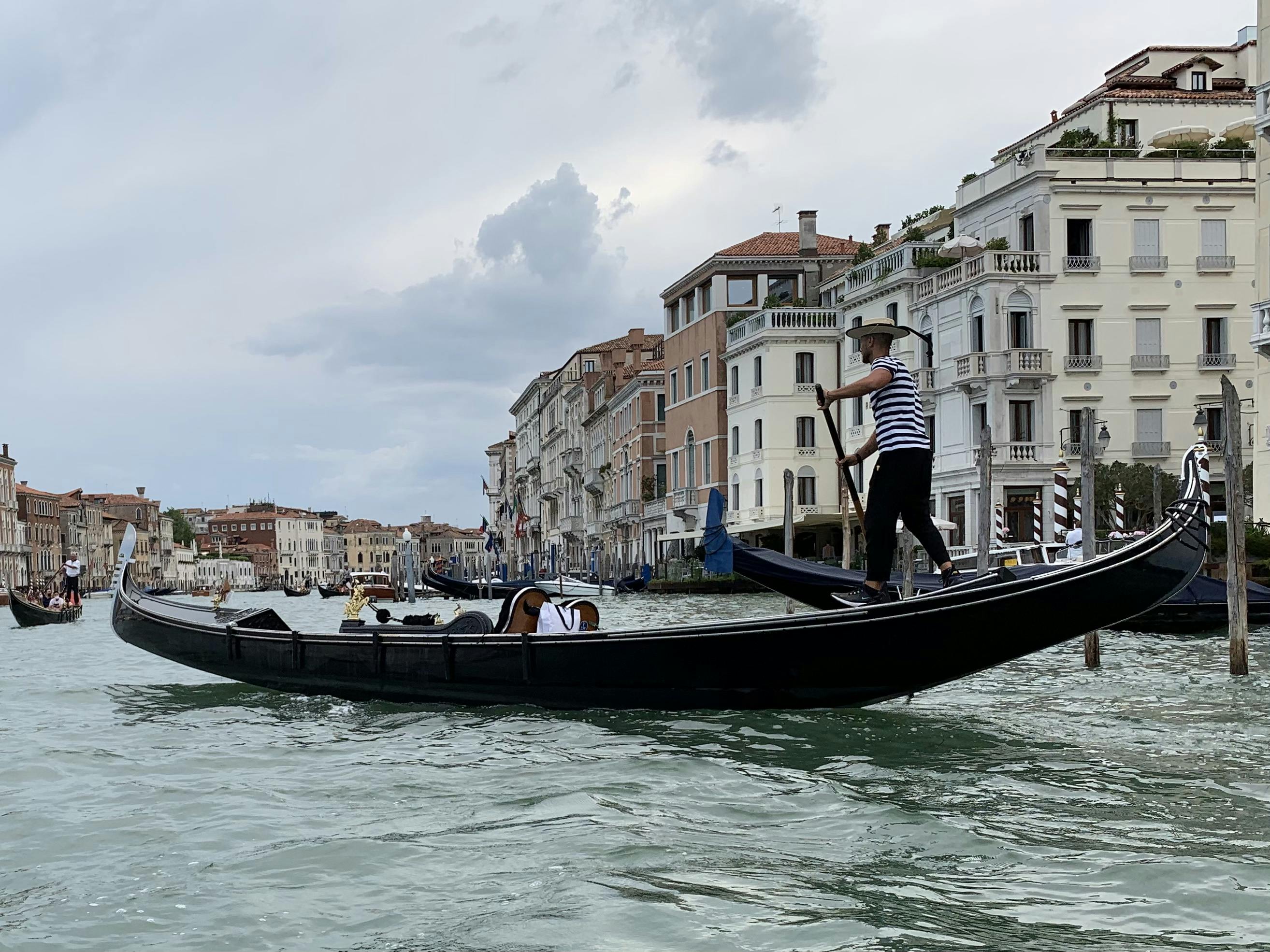 Classic Gondola Ride Venice Tickets Discover Venice