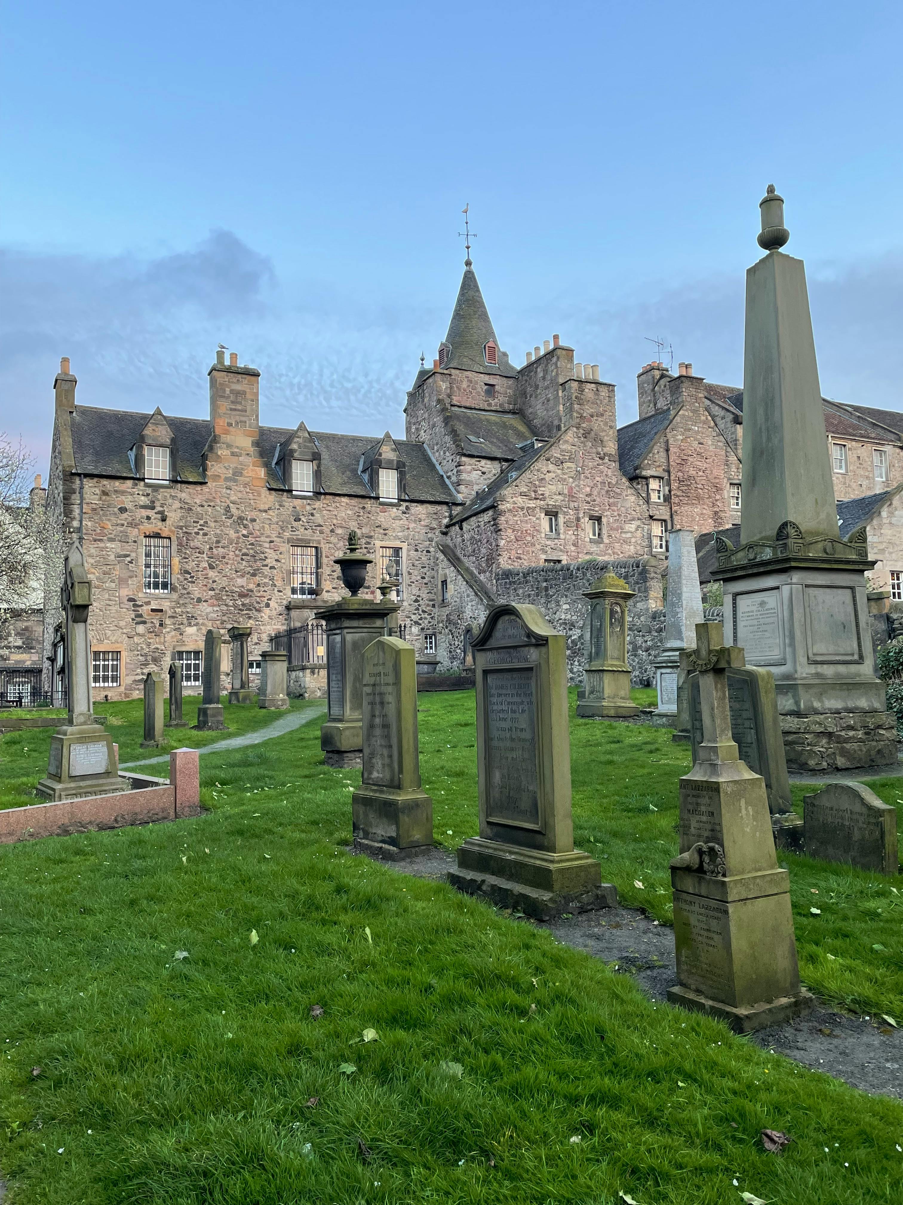 Edinburgh: Dark Secrets of the Old Town Tour | Tiqets