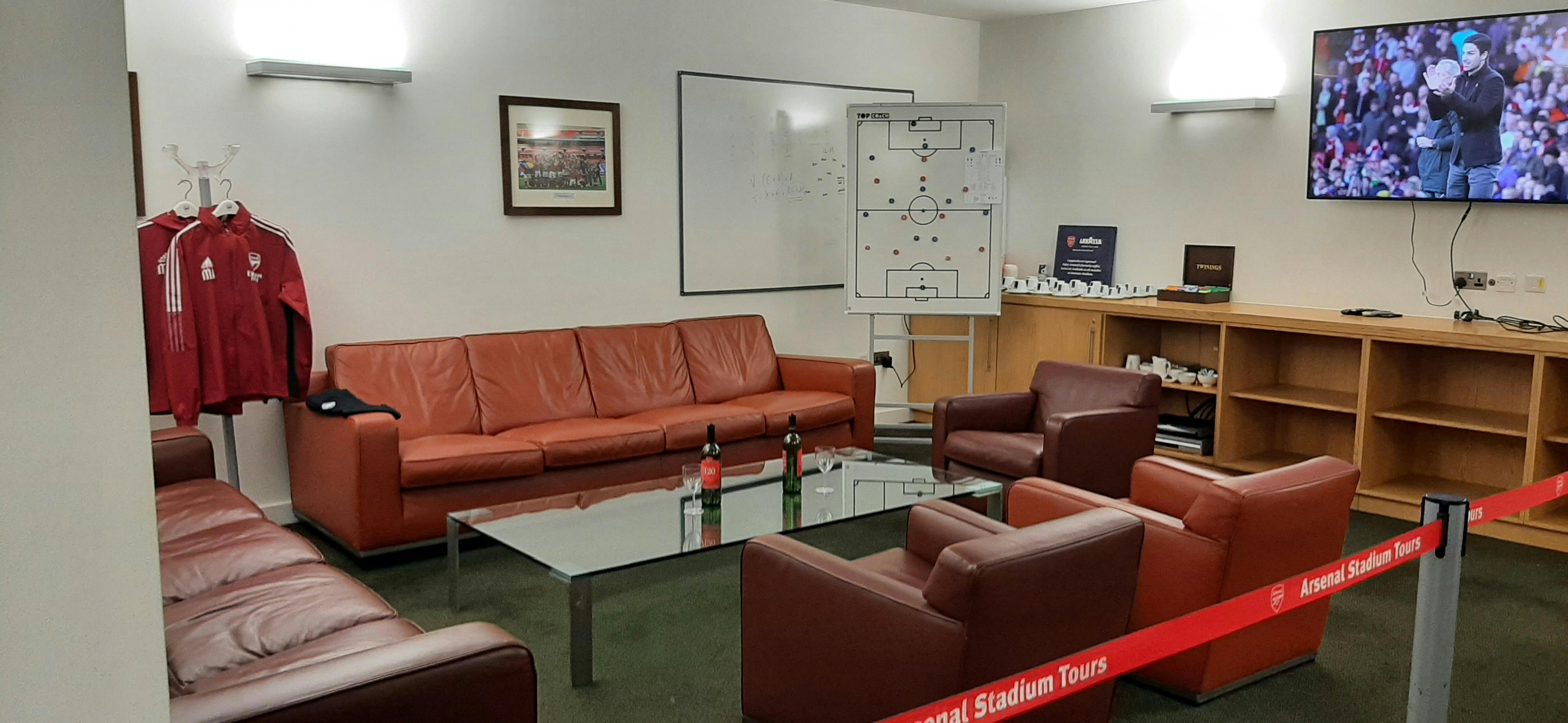 Emirates Stadium Tickets - London | Tiqets.com