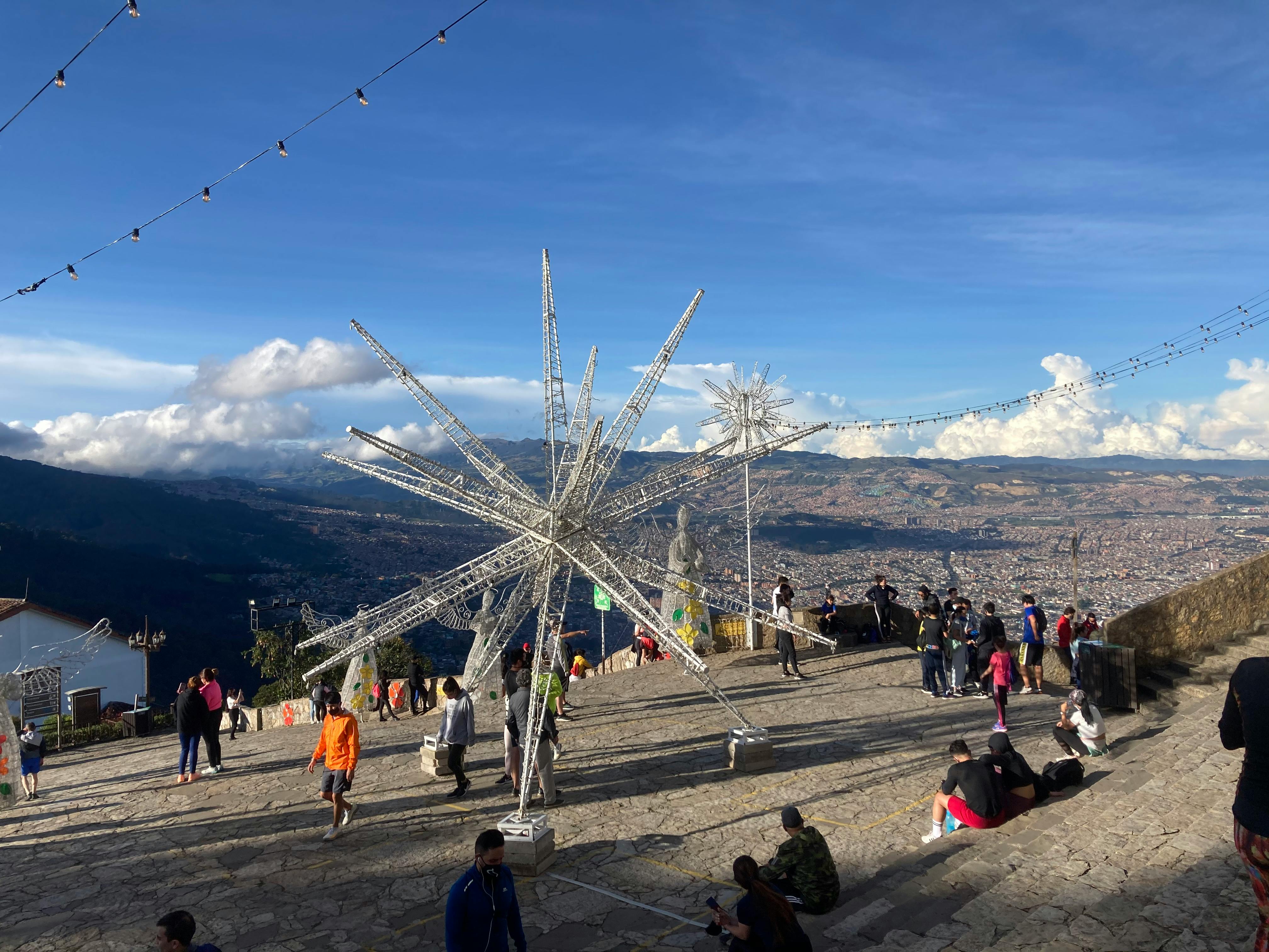 Tickets Teleférico de Monserrate - Bogotá | Tiqets.com