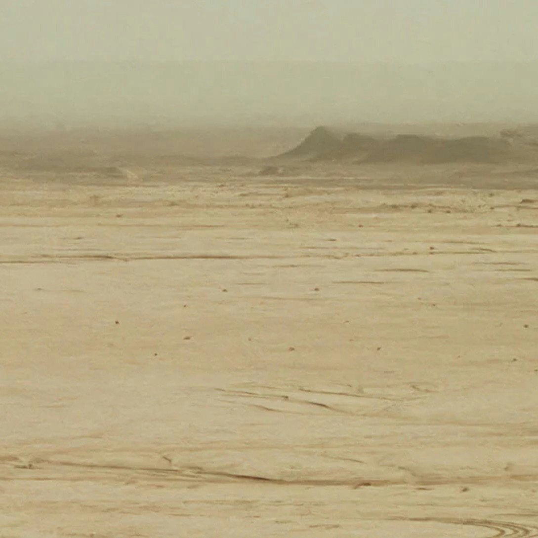 Oliver Laxe: HU/هُوَ - Balla come se nessuno ti stesse guardando ...